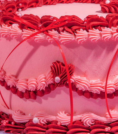 Award-Winning Cake Delivery London |Baked To Order – Flavourtown Bakery