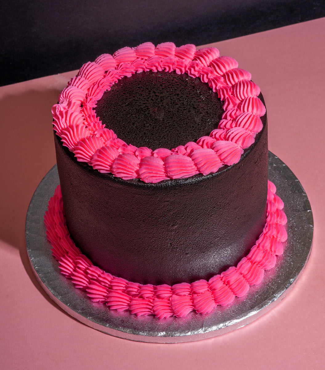 Vintage Cake | Ultimate Bling | London Delivery – Flavourtown Bakery